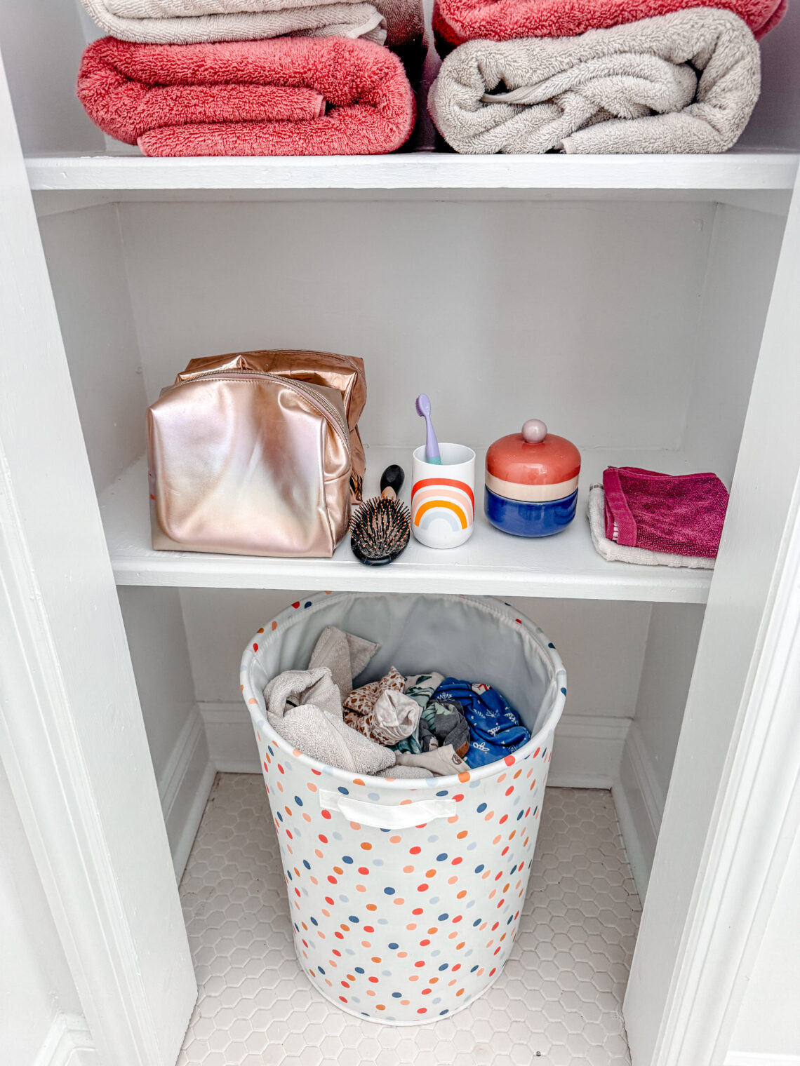 How to Create a Beautiful Montessori Bathroom for your Kids | Lovedbykait